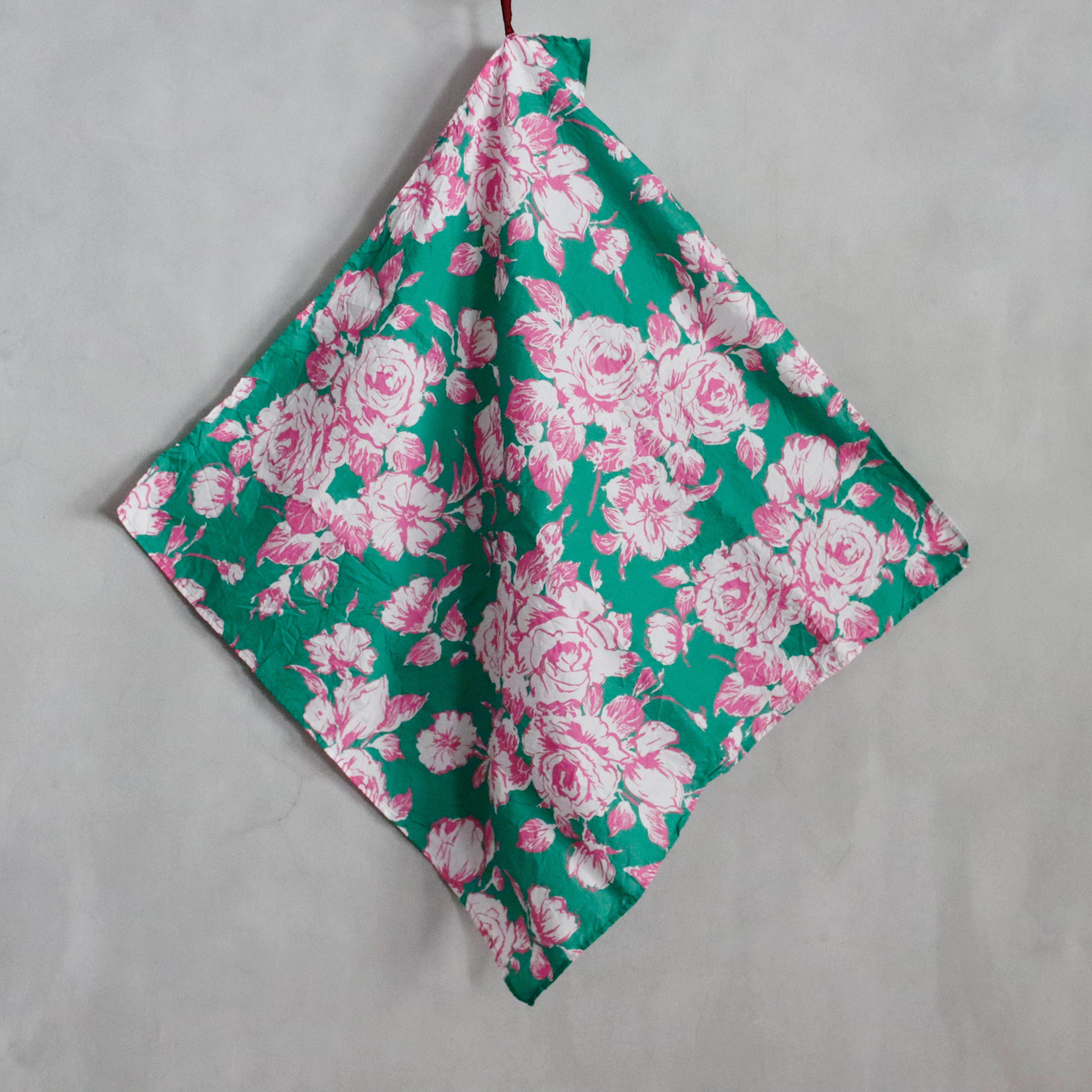handkerchief medio lavato - green pink flower – VISIONS